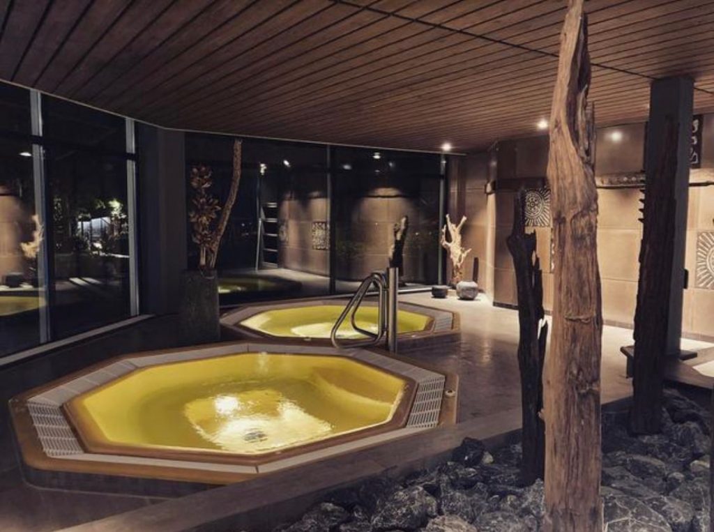 Sanierung der Whirlpools - Sauna, Wellness, Beauty & Spa | Köln Bonn ...